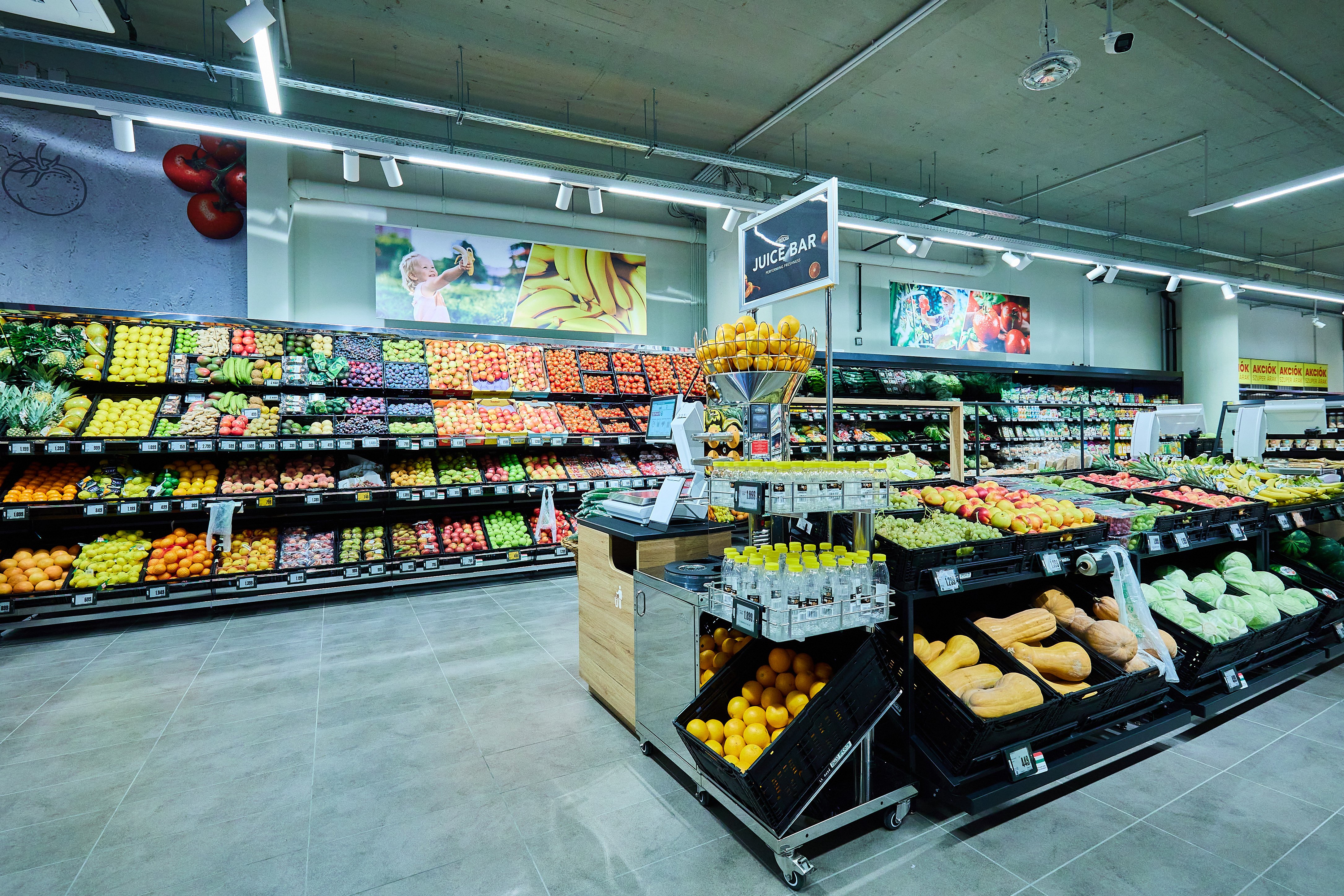 A SPAR Magyarország folytatja áruházainak