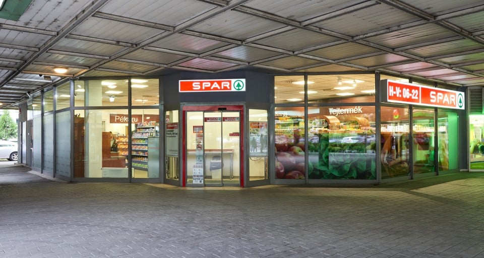SPAR market Budapest - 1211 - Kossuth utca 93.
