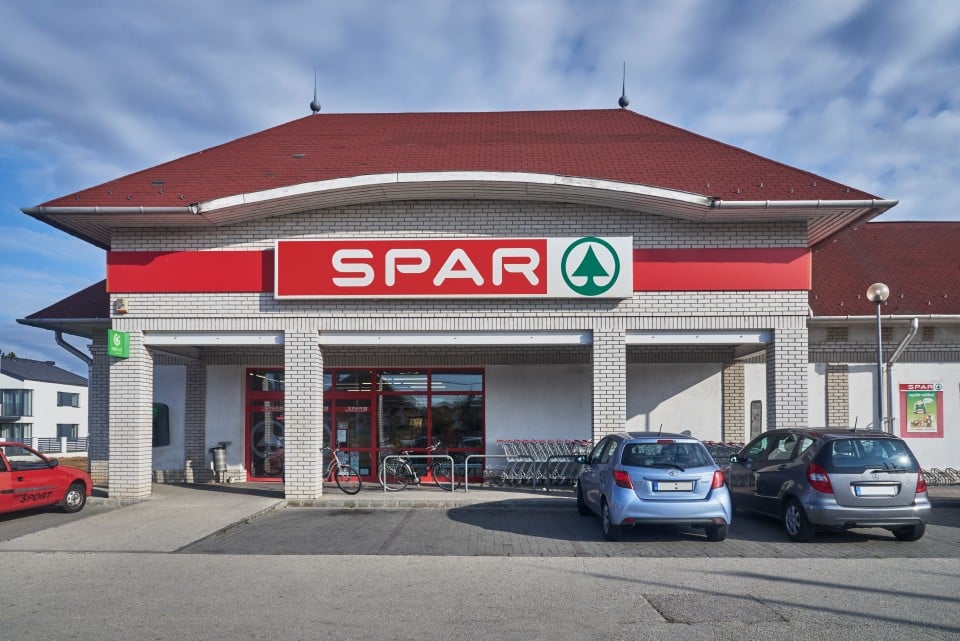 SPAR szupermarket Nyergesújfalu - 2536 - Kossuth utca